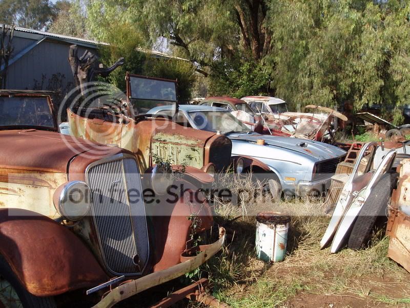 World's worst Morris Z van / scrapyard pics